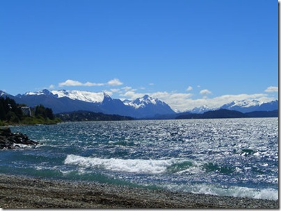 El monstruo turístico de la Patagonia argentina: Nahuelito, estás ahí ...